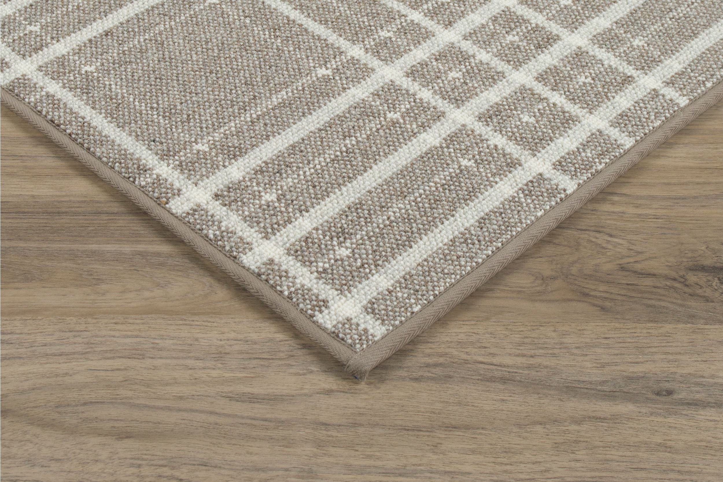 Keswick Tailored Wool Wilton Carpet with Plaid Design