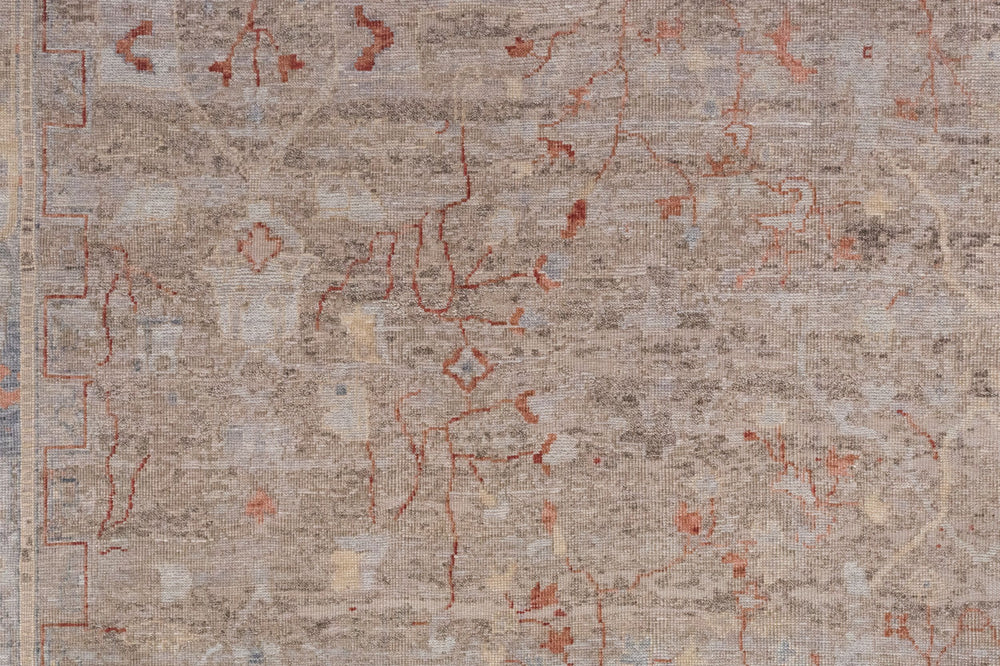 Hayley Traditional Silk Rug with Antique Design