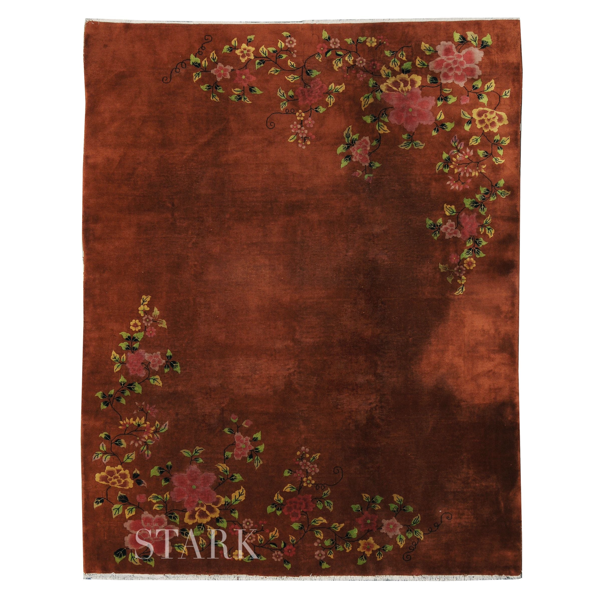 Glendive High-End Carpet with Traditional Floral Design