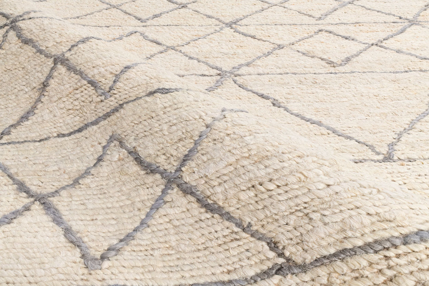 Edana 100% Jute Carpet with Geometric Design