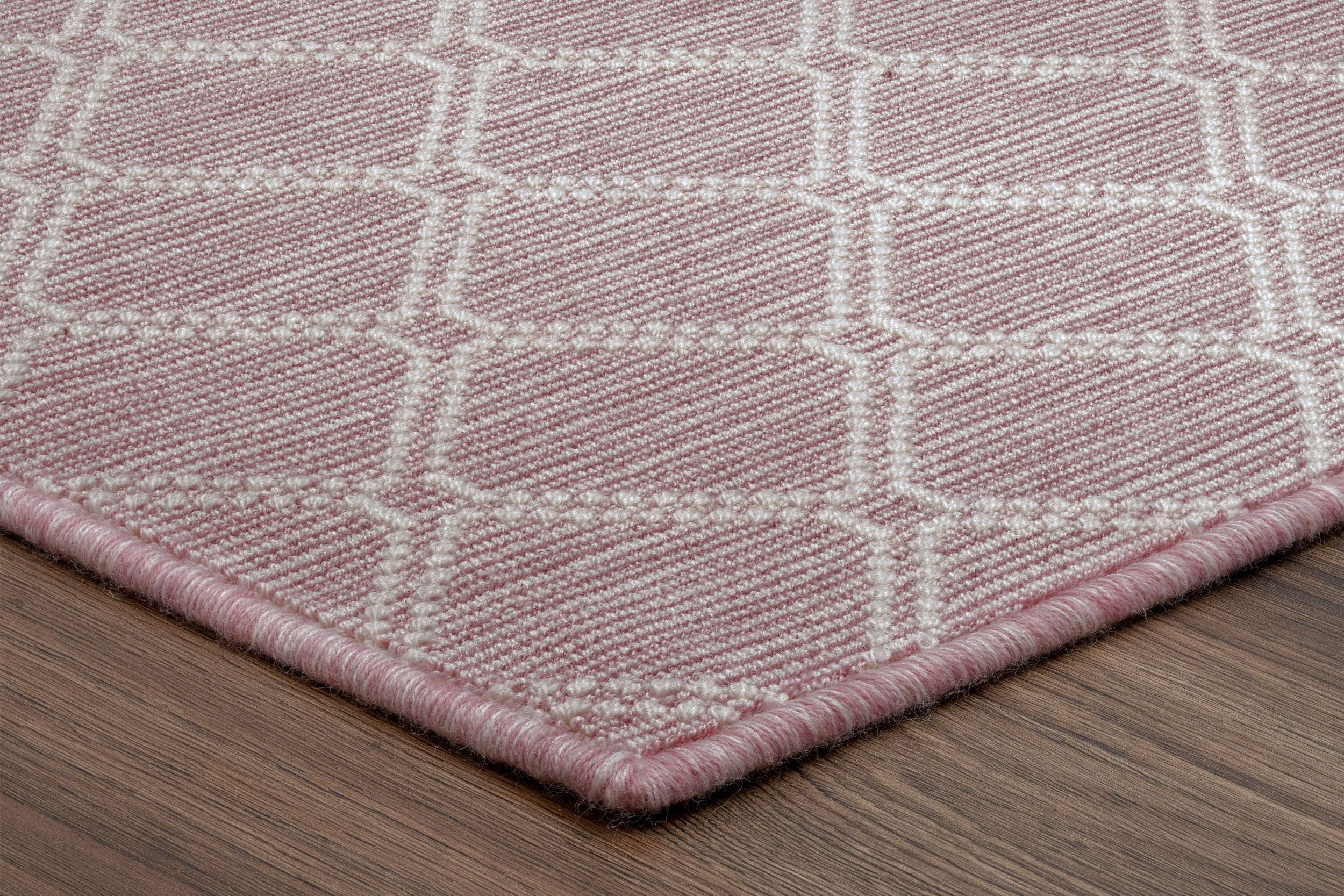 STARK Briele 100% Wool Carpet with Diamon Geometric Design