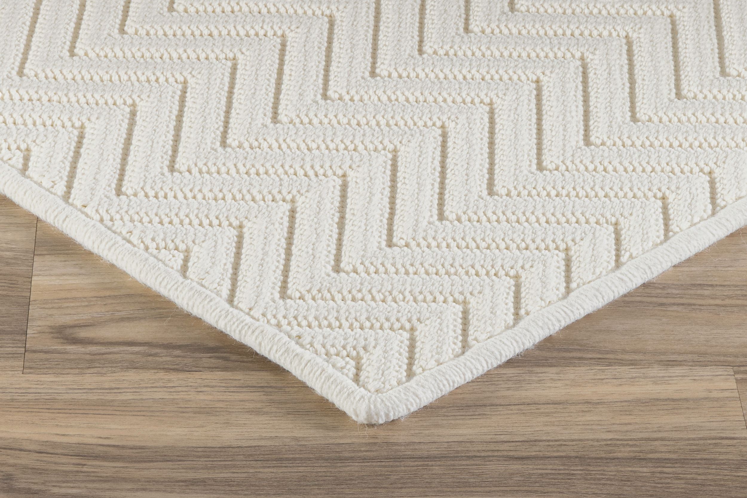 STARK Maisey Tailored Plaid & Stripes Carpet
